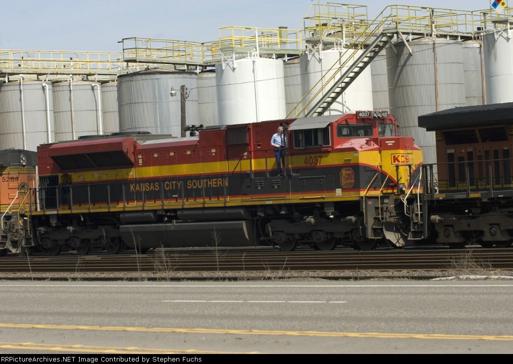 KCS 4037 In Portland